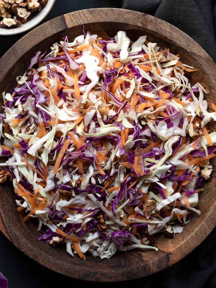 Greek cabbage salad recipe (Lahanosalata)