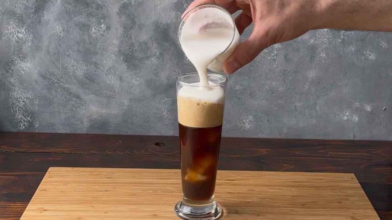 Iced Capuccino Recipe (Freddo Cappuccino) - The Hungry Bites
